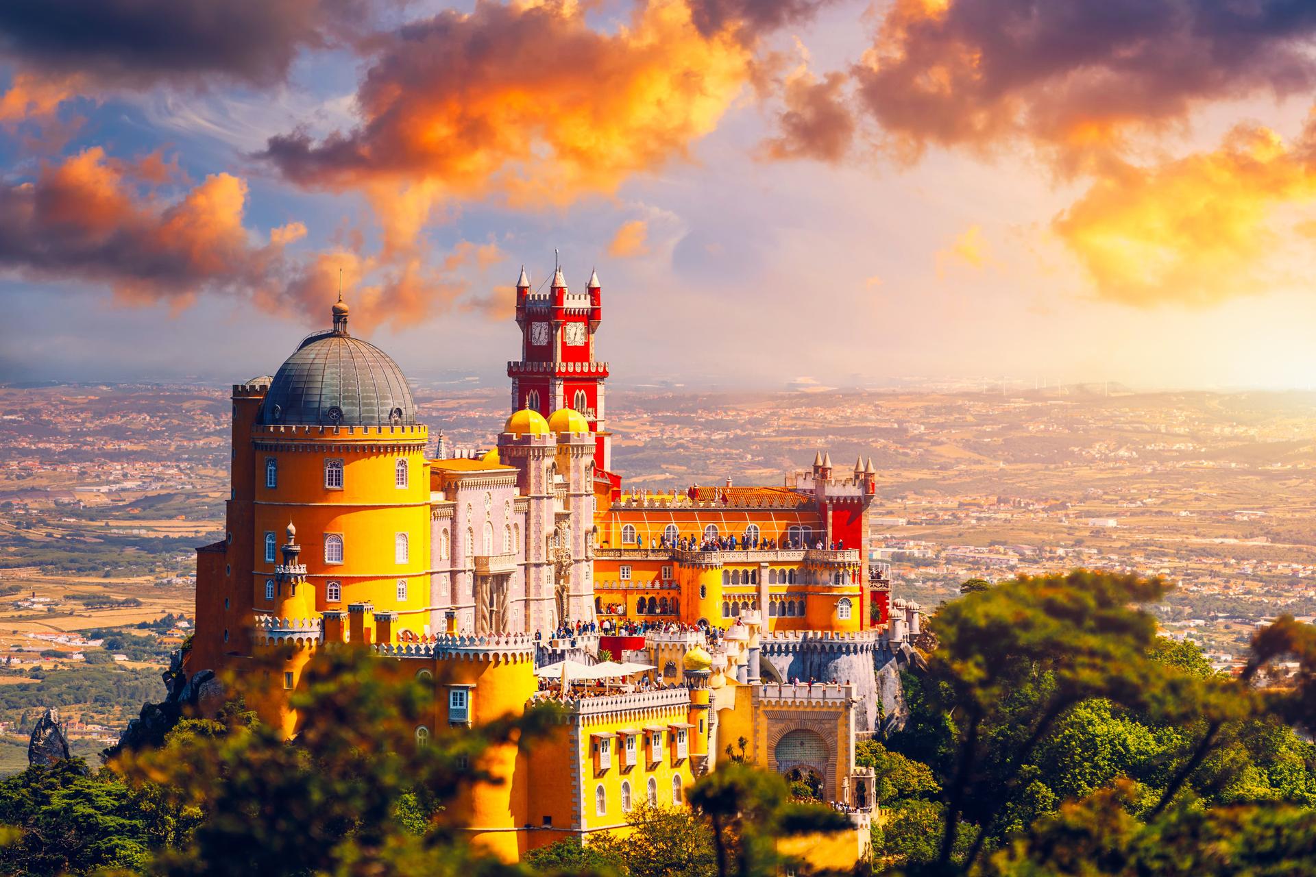 Sintra Hop on Hop Off - All Palaces and Castles - 24 hours